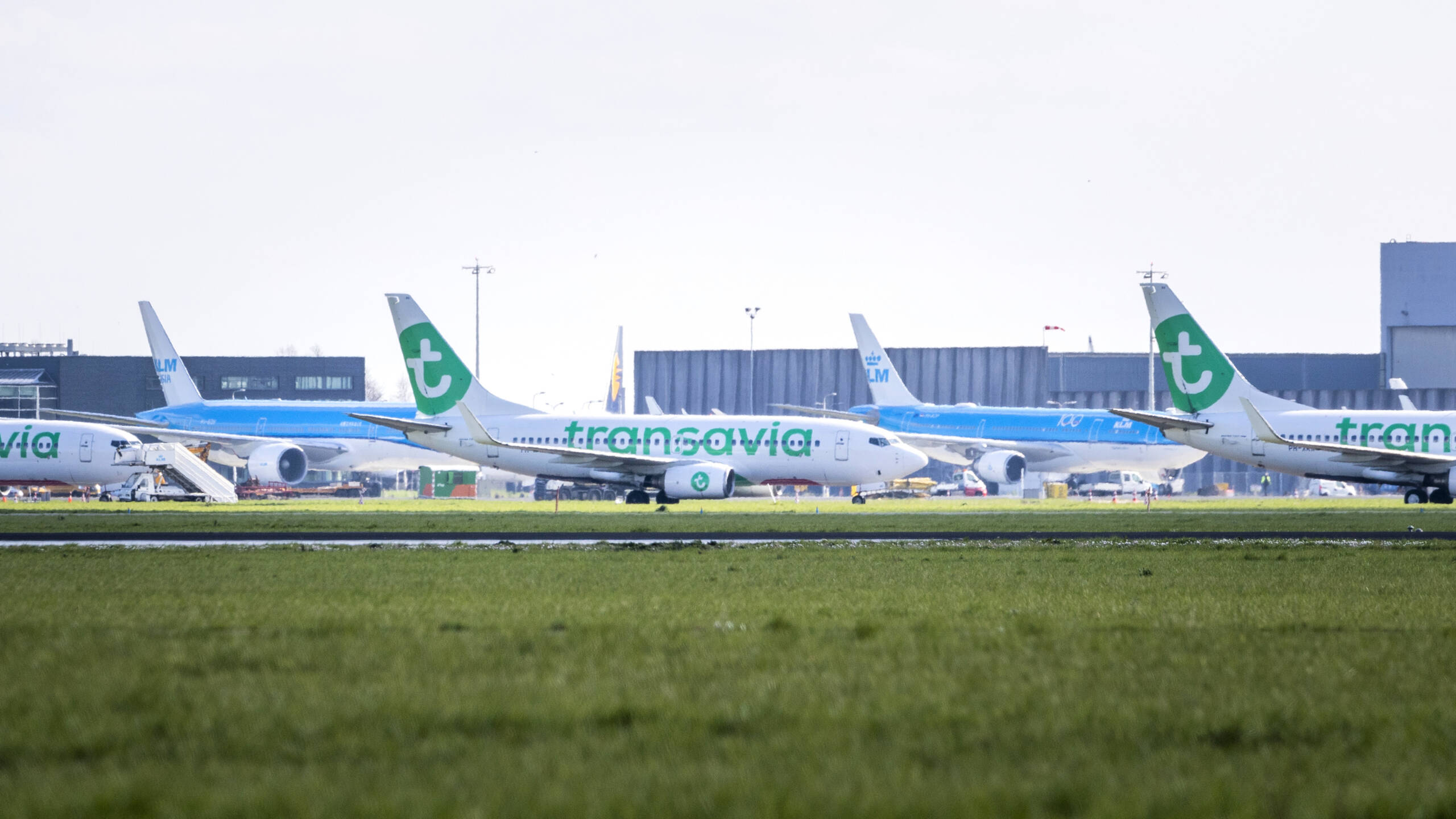 Shell en Vattenfall gaan fabriek voor duurzame kerosine bouwen in ...