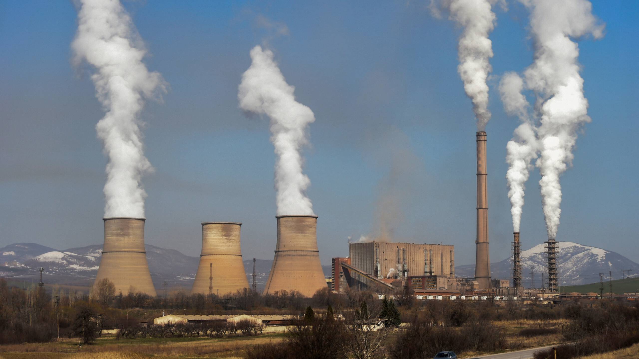 IEA: stoppen met nieuwe projecten voor fossiele brandstoffen | NOS