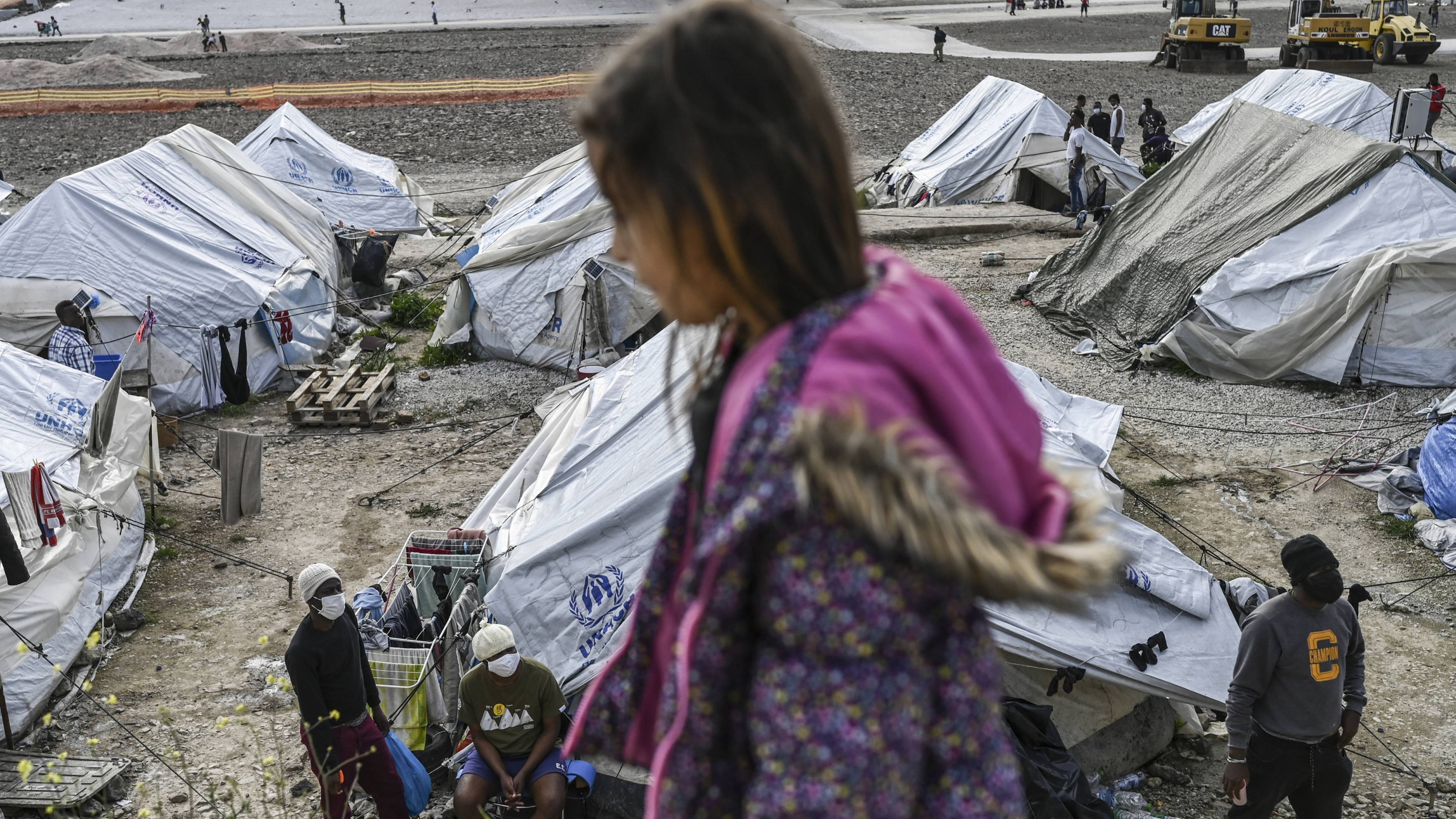 Opnieuw meer mensen op de vlucht voor oorlog en vervolging | NOS