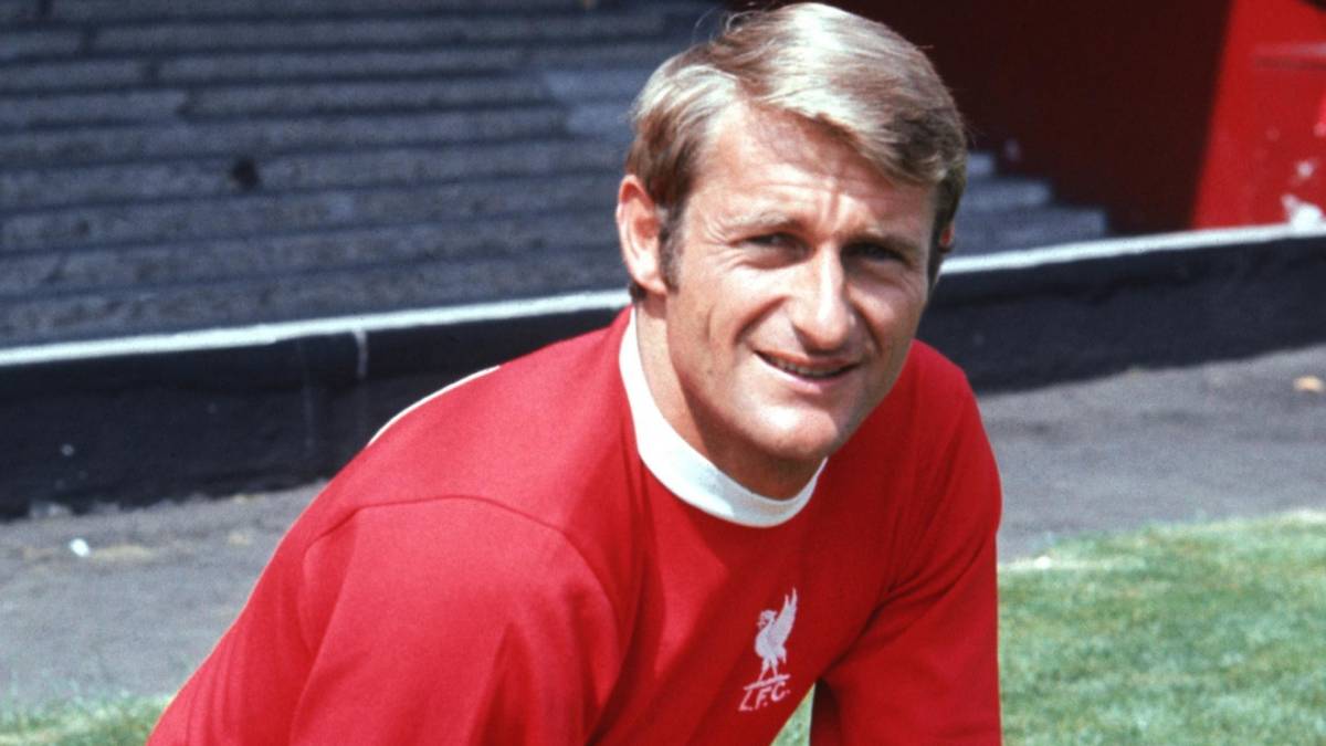 Voormalig wereldkampioen en Liverpool-icoon Roger Hunt (83) overleden