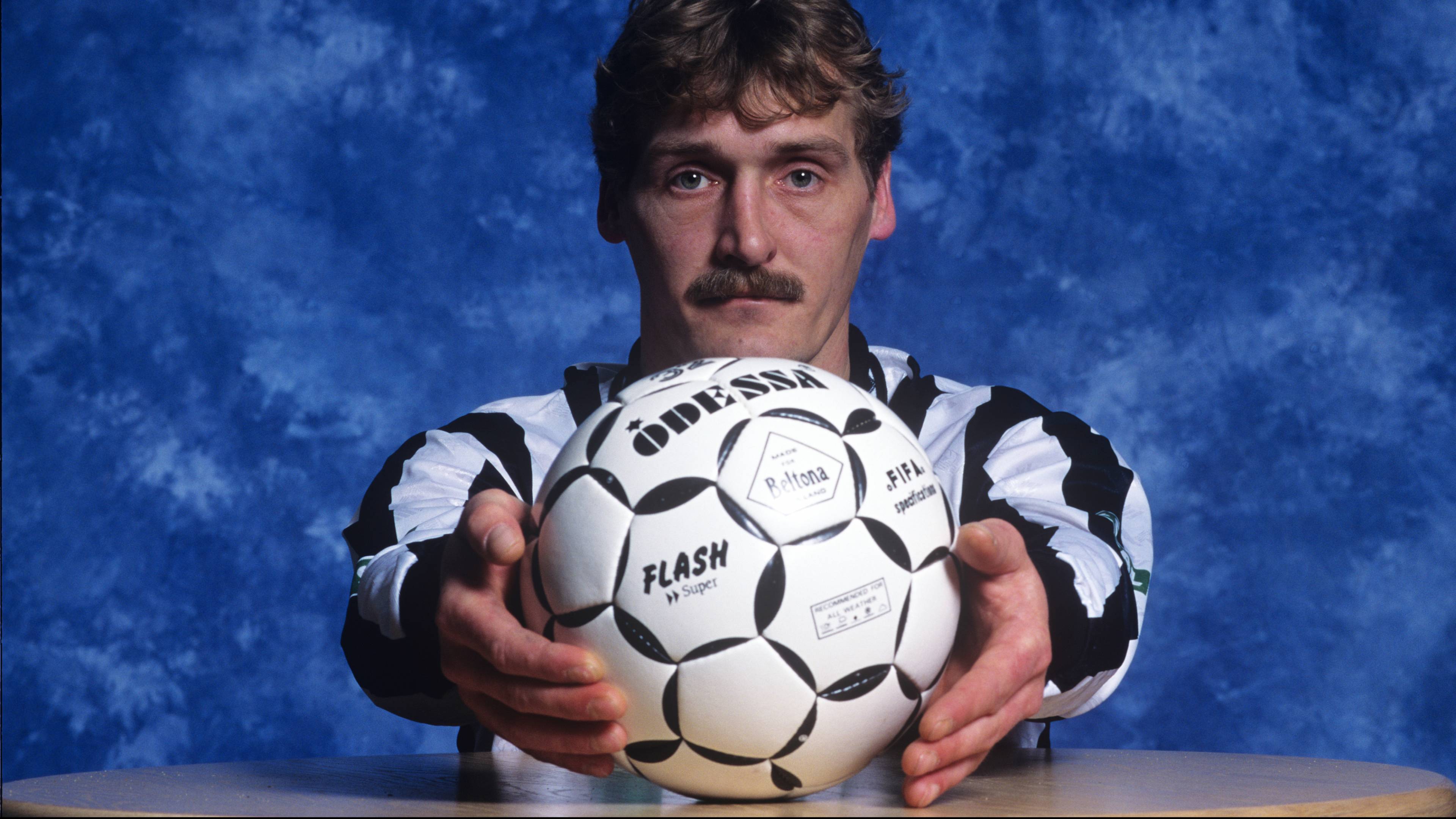 Trouw aan zijn principes werkt topspits Folkert Velten nu op een ...