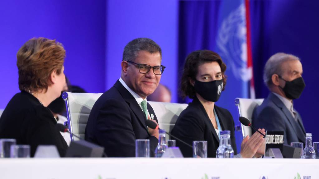 Greenpeace niet tevreden • Afgezwakte slotverklaring klimaattop Glasgow