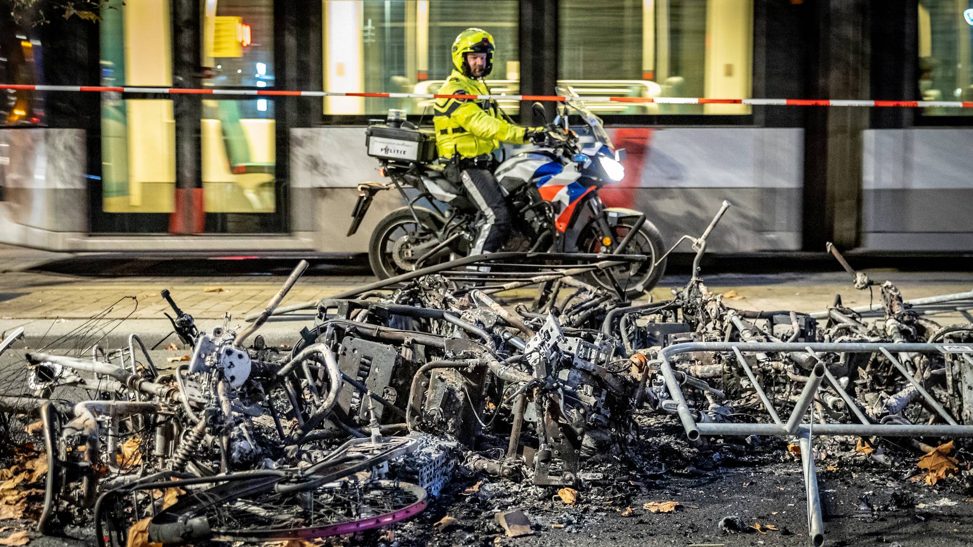 Noodverordening Limburgse gemeenten om rellen te voorkomen | NOS