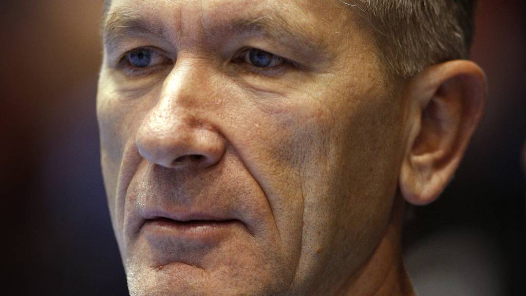 Röttger stopt toch niet en blijft in dienst handbalverbond: 'Pensioen ...