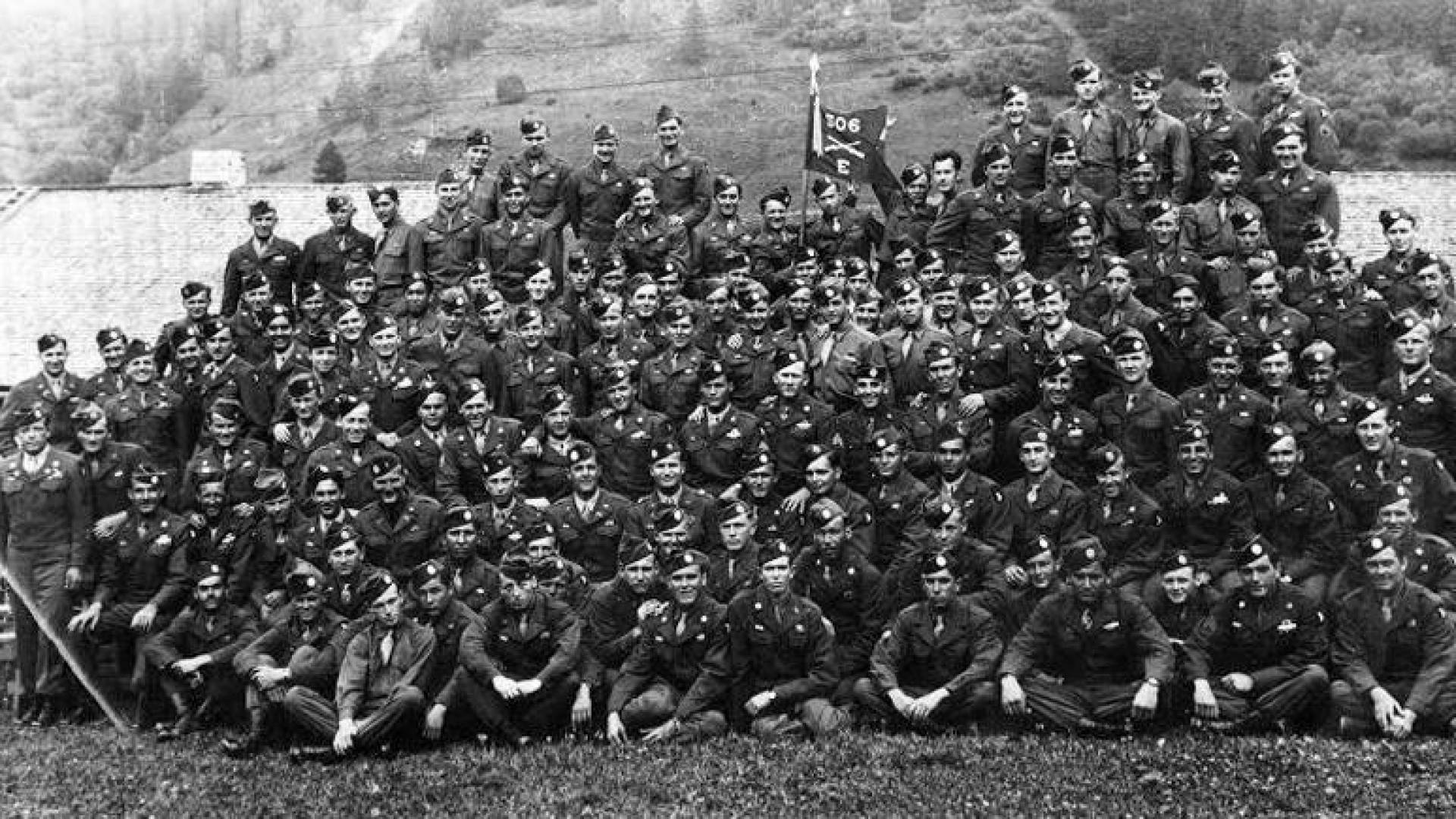 Laatste 'Band of Brothers'-officier Edward Shames overleden | NOS