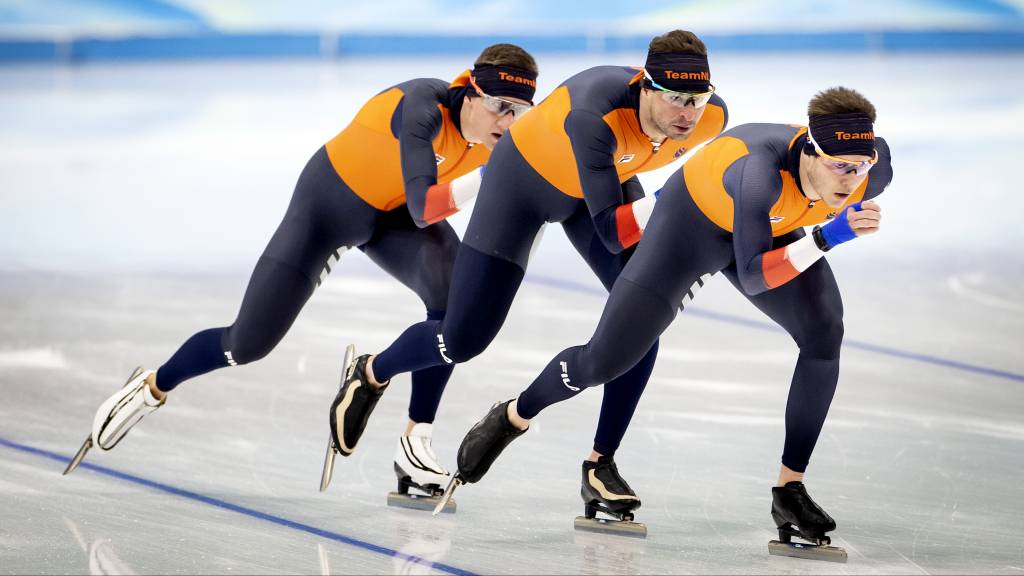 Schaatsen: kwartfinales ploegenachtervolging voor mannen