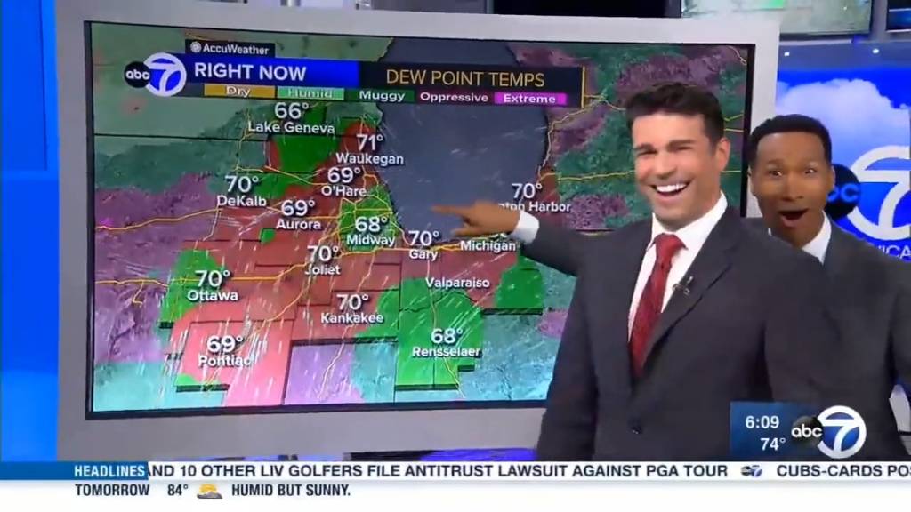 Weerman ontdekt dat hij een touchscreen heeft: 'Dit is zo cool!'