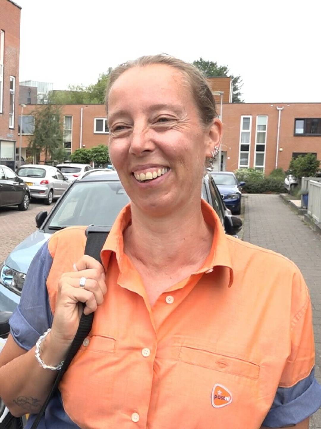 Postbode geeft iets extra's