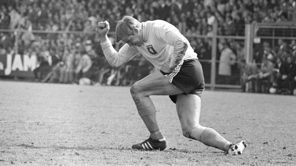 Bolle van Zwolle, Beer van de Meer; Schrijvers was topkeeper met vele ...