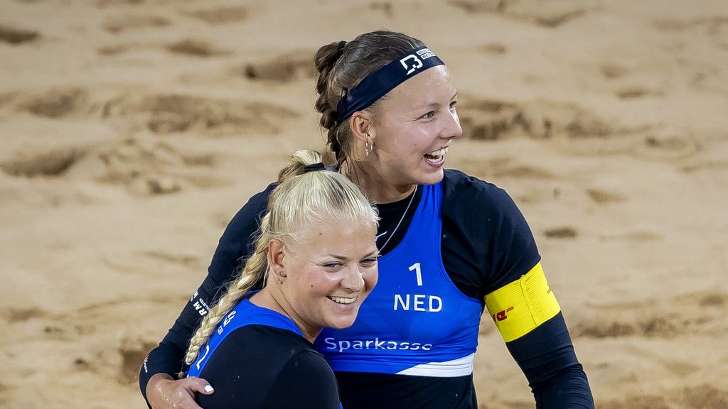 Beachvolleybalsters Schoon en Stam winnen Elite 16-toernooi Parijs