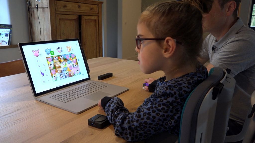 Uitvinding: Speciale computermuis voor Jara met beperking