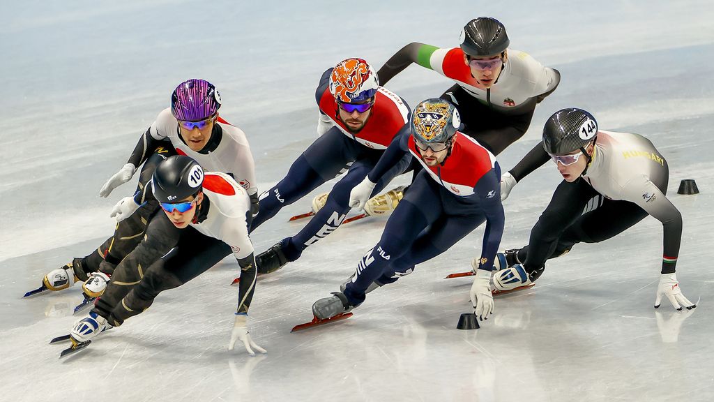 Shorttrack: wereldbeker Almaty 5.000 meter relay (mannen)
