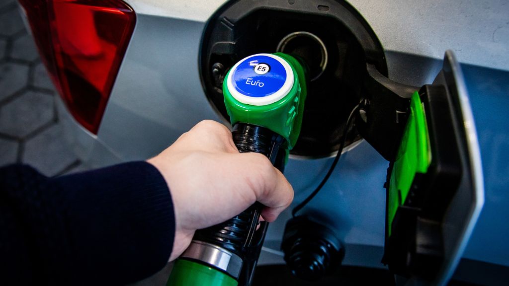 Benzineprijs daalt verder, recordprijs uit juni ver uit het zicht