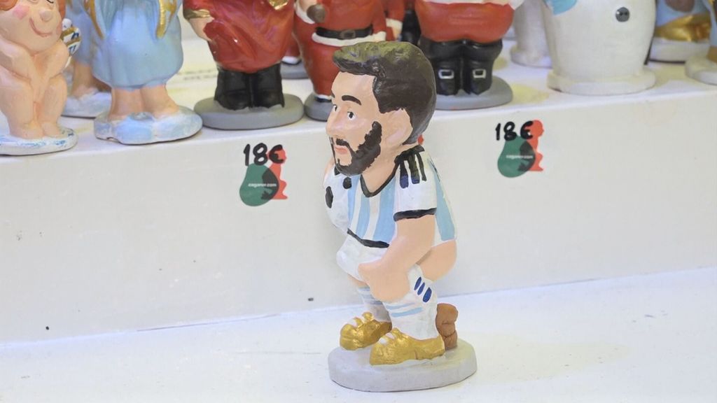 Poepende Messi populair in Spaanse kerststal