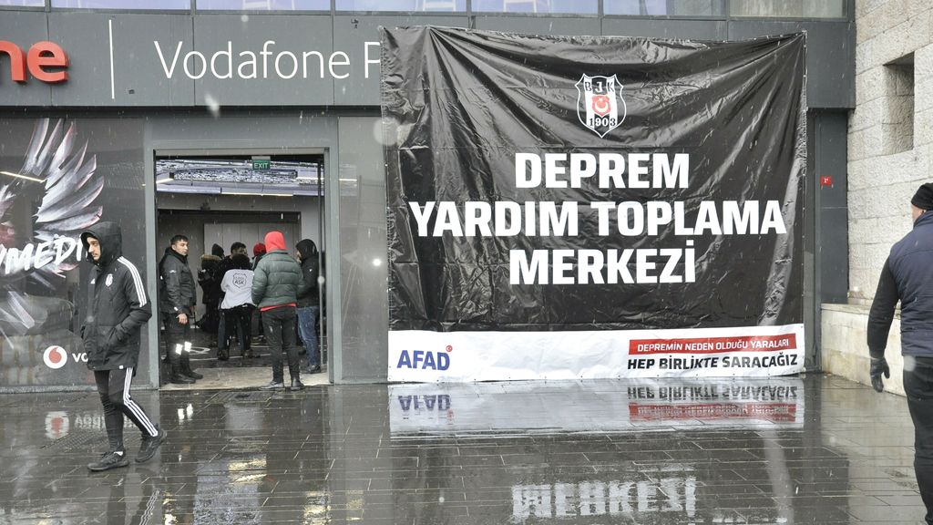 Turkse voetbalclubs zetten rivaliteit opzij en werken samen bij ...