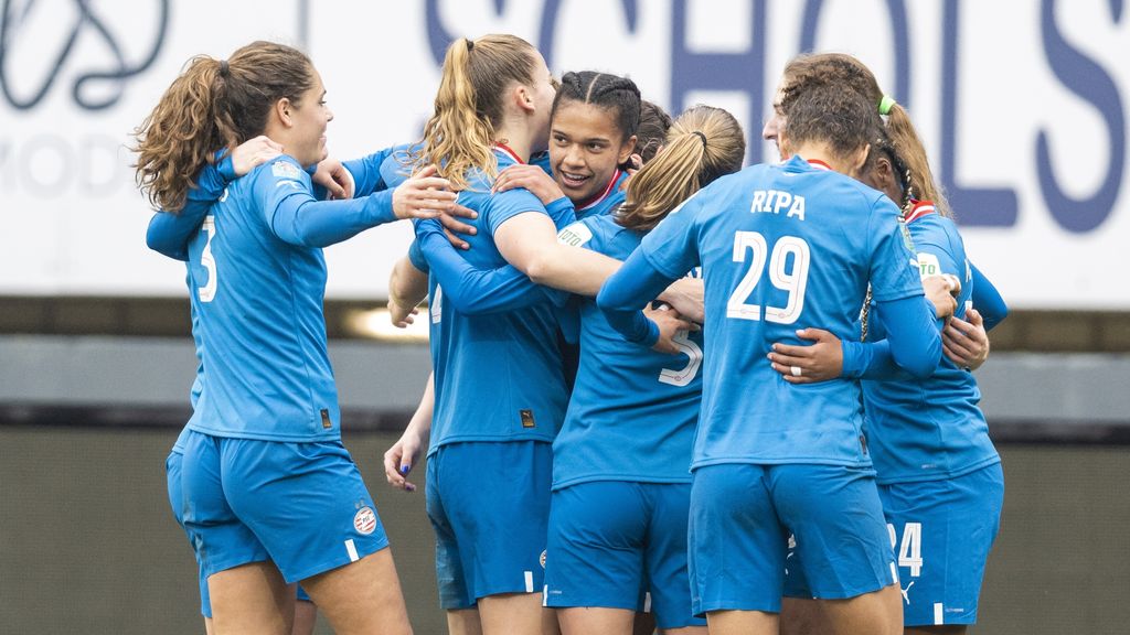 Brugts bezorgt PSV-vrouwen in slotfase de winst bij Fortuna Sittard