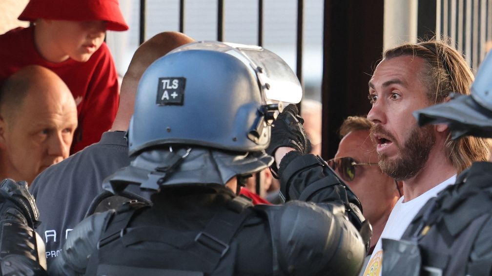 UEFA chief culprit for chaos in CL final: "Remarkable lack of death ...