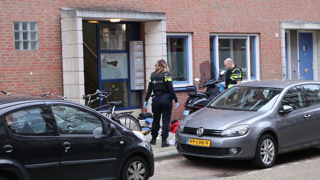 Vrouw doodgeschoten in Amsterdam, vermoedelijke dader dood aangetroffen