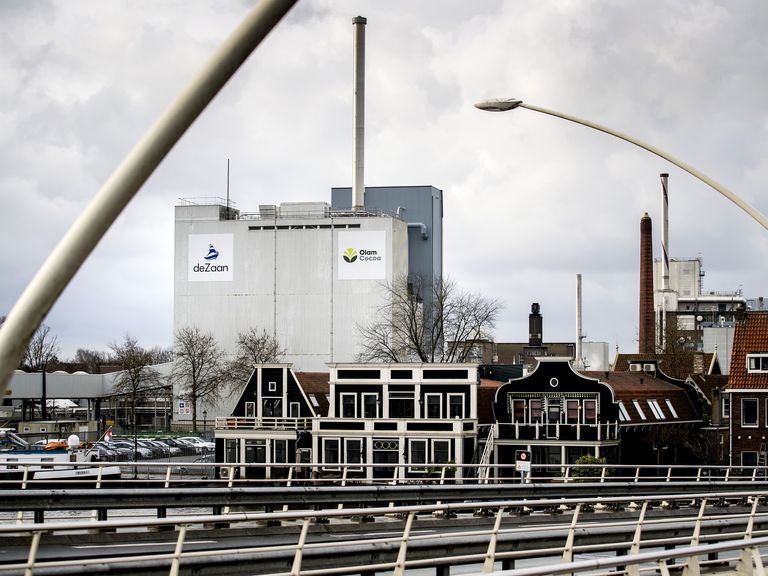 Steenwijk treedt op tegen uitstoot chemische stof palletfabriek