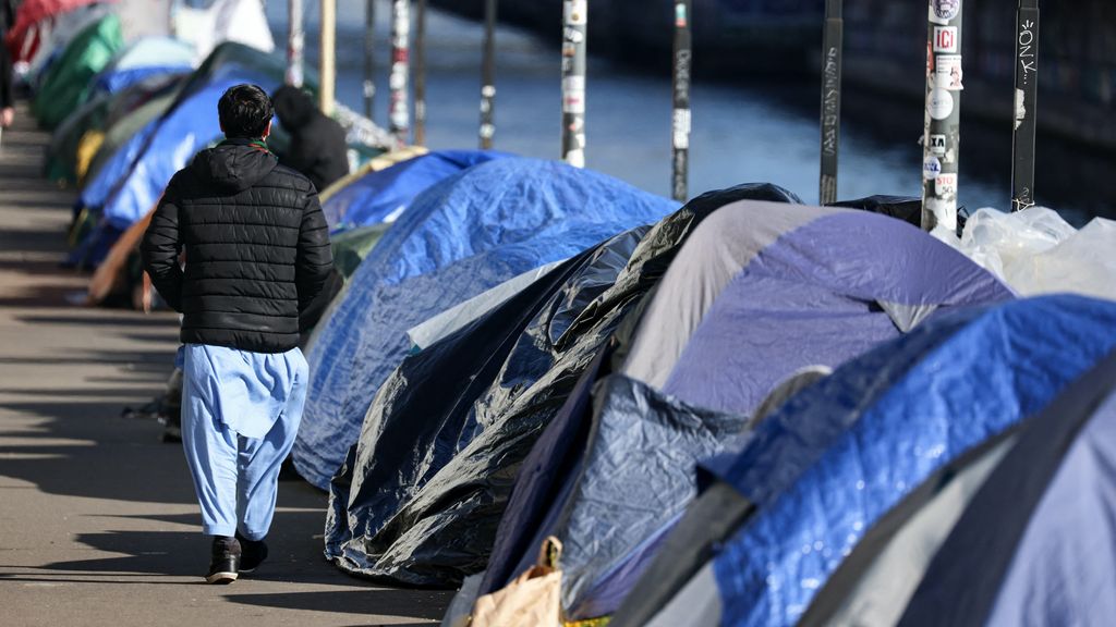 Kritiek op weren alleenstaande asielzoekers België: 'In strijd met de wet'