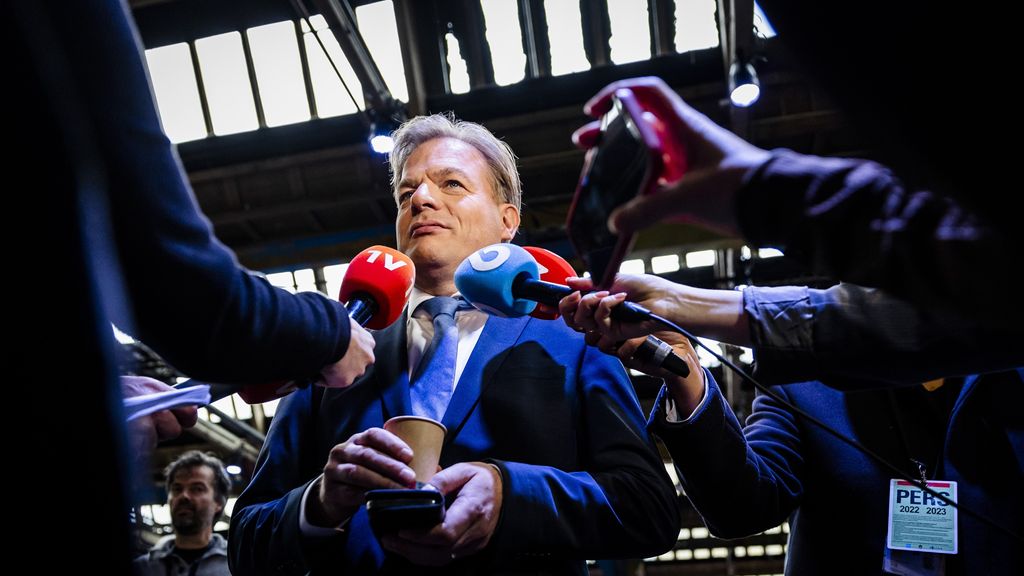 Omtzigt: de machtsfactor die met zijn nieuwe partij (NSC) de peilingen ...