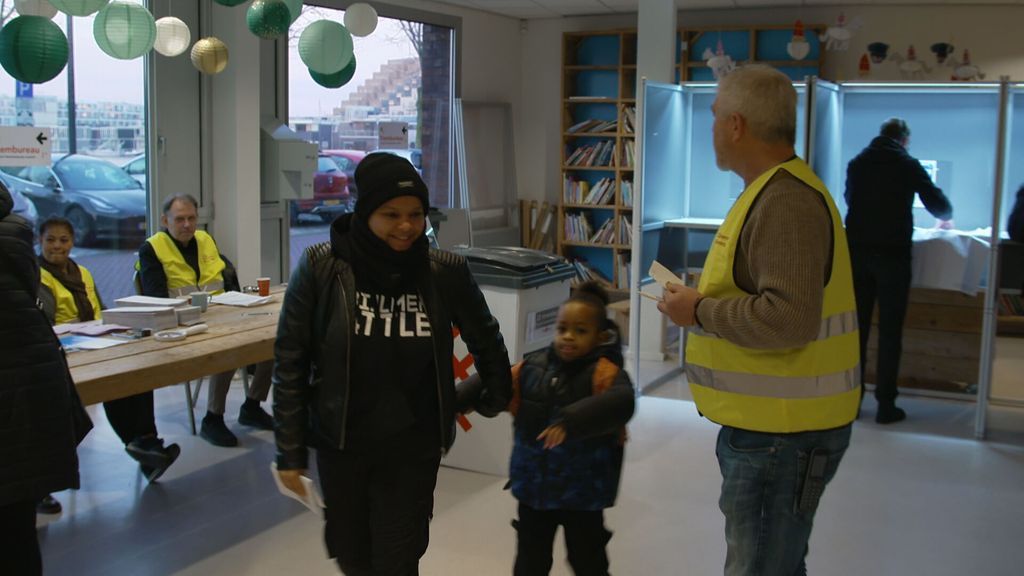 Deze basisschool is vandaag ook een stembureau