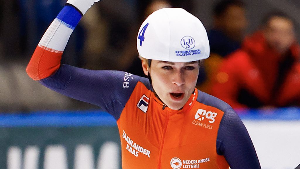 Schouten geeft Pools schaatsweekend nog wat glans met goud op massastart