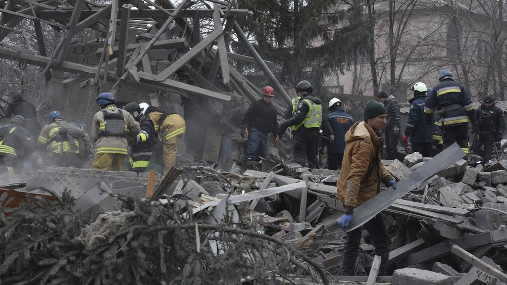 Doden en tientallen gewonden bij grootschalige Russische aanval op Oekraïne