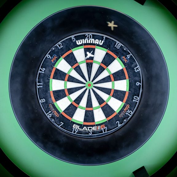 16-jarige darter Luke in WK-finale: 'Waanzin!'