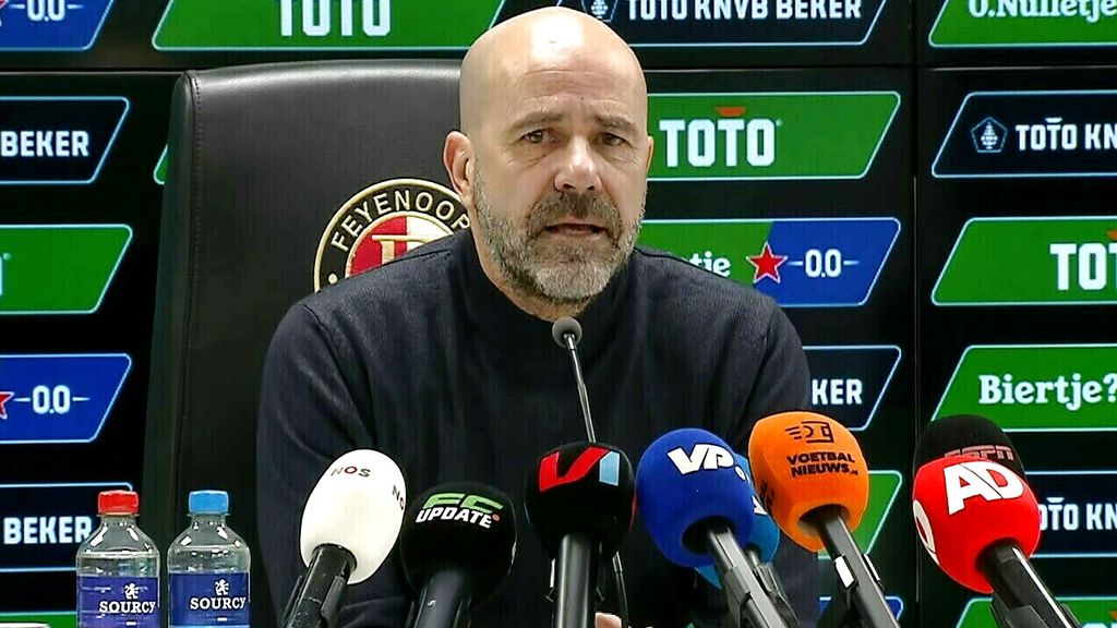 Bosz boos na uitschakeling PSV: 'Zijn er mensen die er geen strafschop ...