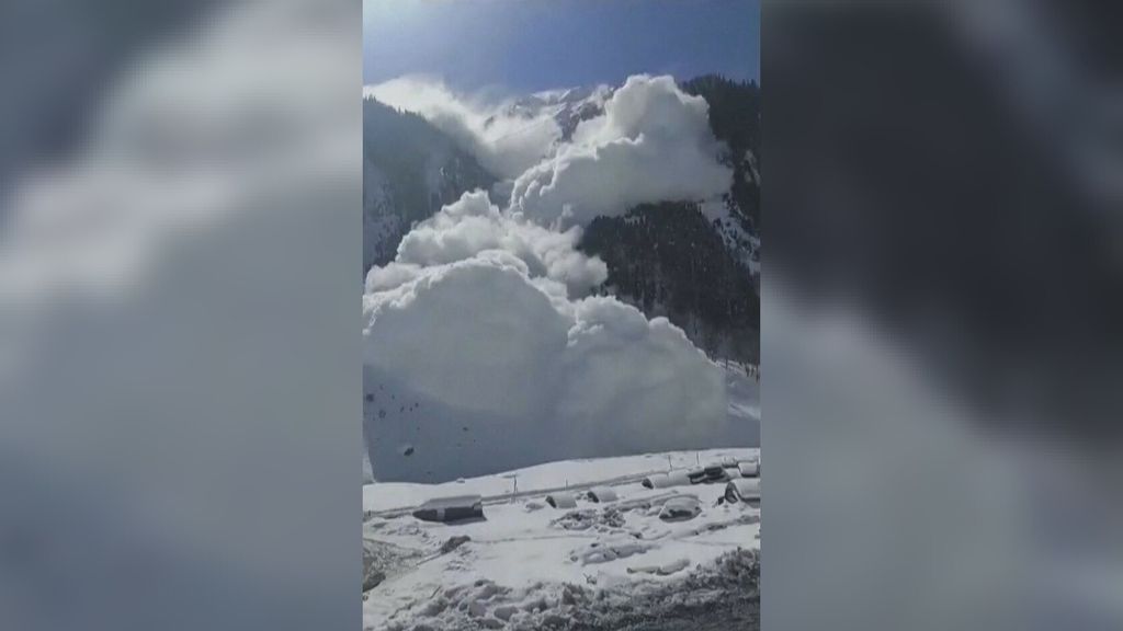 Gigantische lawine in India, niemand raakt gewond