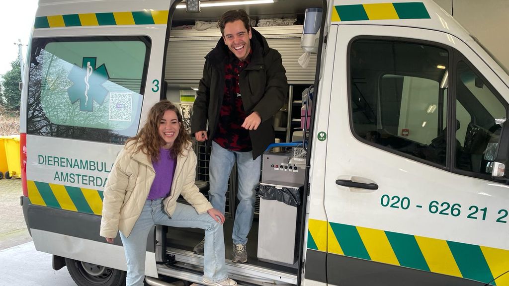 Floris Göbel over de dierenambulance en slapen met een python