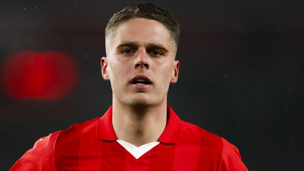 Veerman terug in PSV-selectie voor Champions League-return in Dortmund