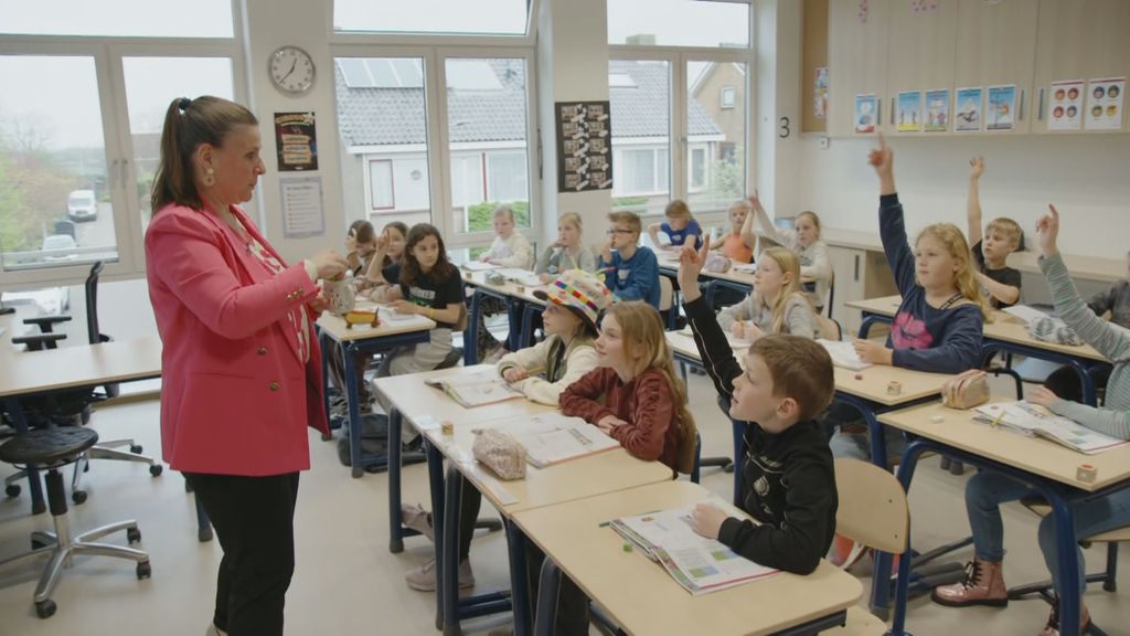 Scholen vragen meesters en juffen om meer dagen te werken