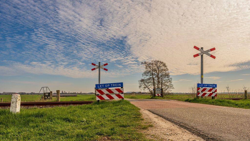 Steeds meer gevaarlijke spoorweg-overgangen gesloten