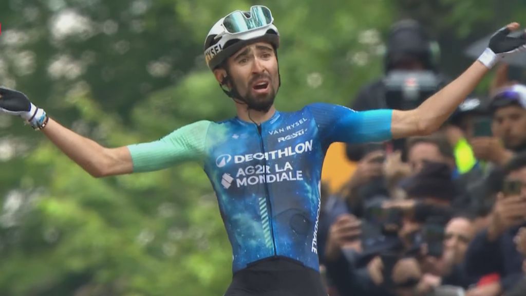 Valentin Paret-Peintre verslaat jeugdheld in bergrit • Bardet wel terug ...