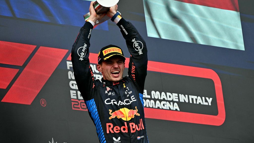 Verstappen boekt derde zege in Imola na onverwacht spannende slotfase