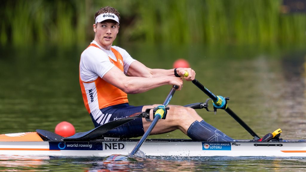 In de skiff vindt Van Dorp het roeien opnieuw uit: 'Gokken met ...