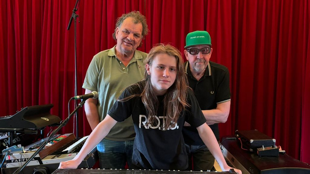 Len (12) zit in een band met allemaal 70-jarigen