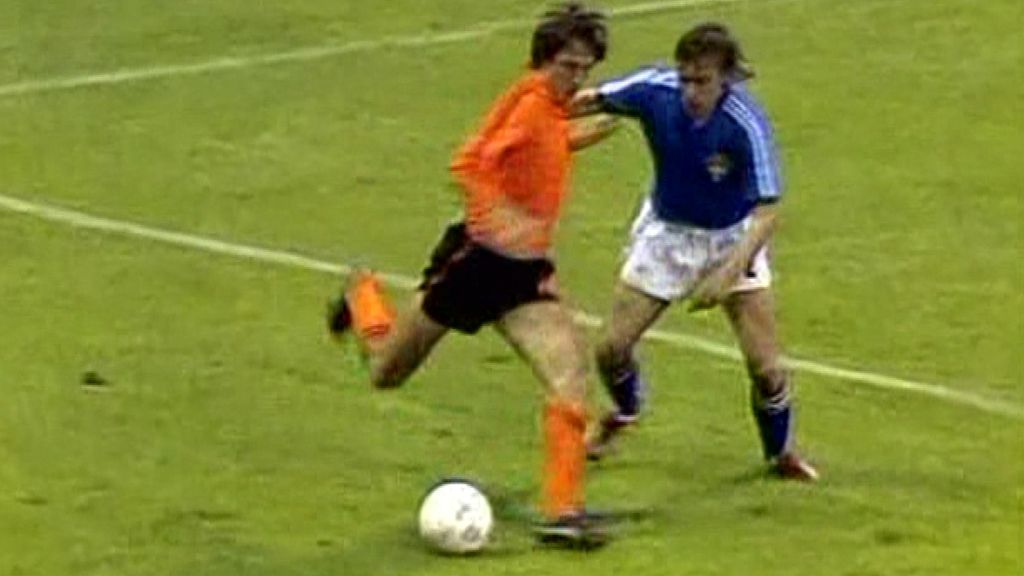 'Cruijff-turn' krijgt na 50 jaar eerbetoon, maar staat niet in ...