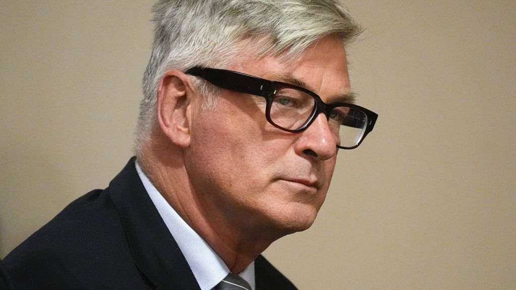 Aanklagers noemen Baldwin roekeloos op eerste zitting in Rust-rechtszaak