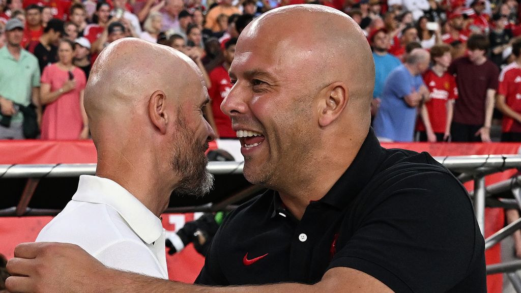 Slot en Liverpool delen tik uit in laatste oefenduel aan Ten Hags United