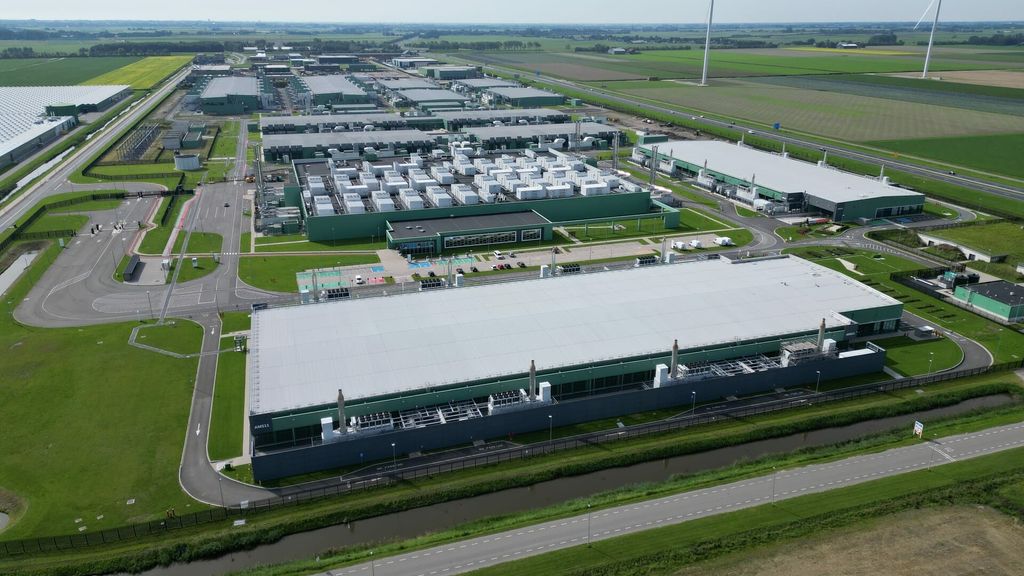 Vanavond op tv: Bezuinigen op sport? • Gigantisch datacenter in Spaans ...