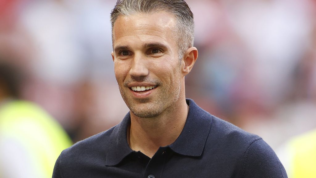 Trainer Van Persie is pas net begonnen, maar krijgt nu al lof: 'Een ...