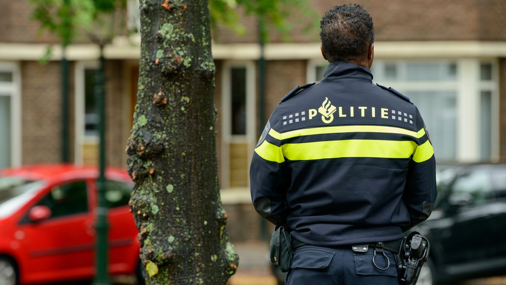 Vanavond op tv: Rotterdamse politie weer in opspraak • Afscheid van Joe ...