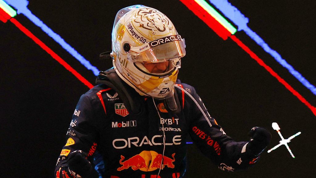 Verstappen wint GP van Qatar • Kleine teams profiteren van chaos