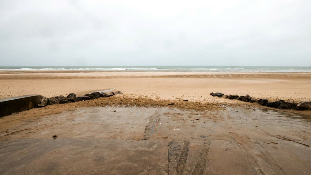 Zeker drie migranten komen om voor Franse kust, probeerden Kanaal over ...