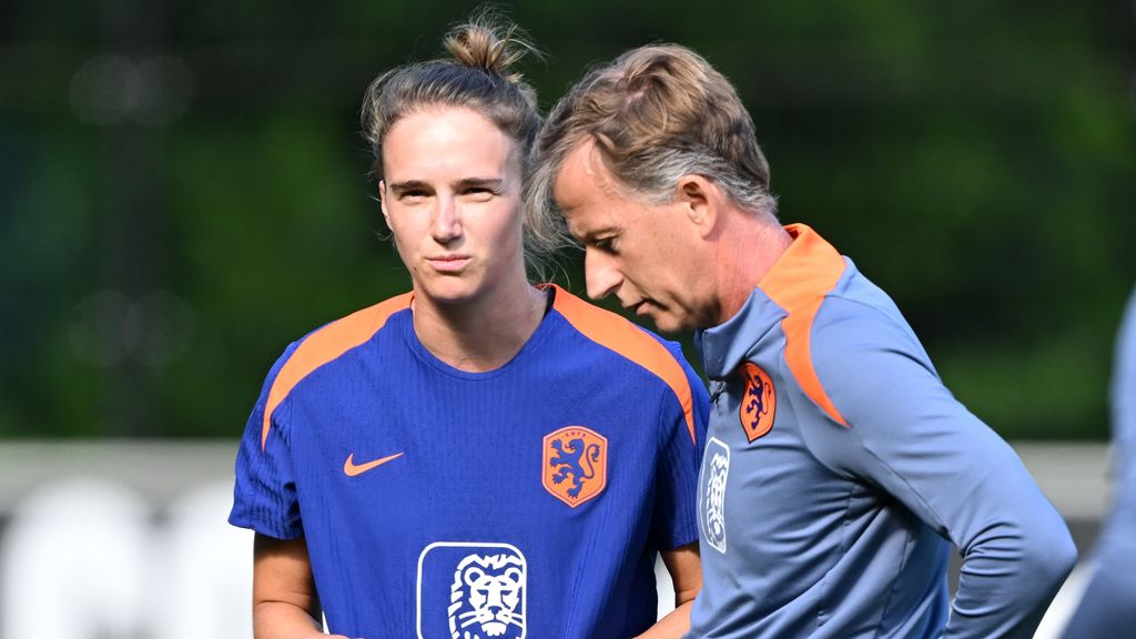 Jonker rekent op Miedema in EK-voorbereiding: 'Verwacht haar beter dan ...