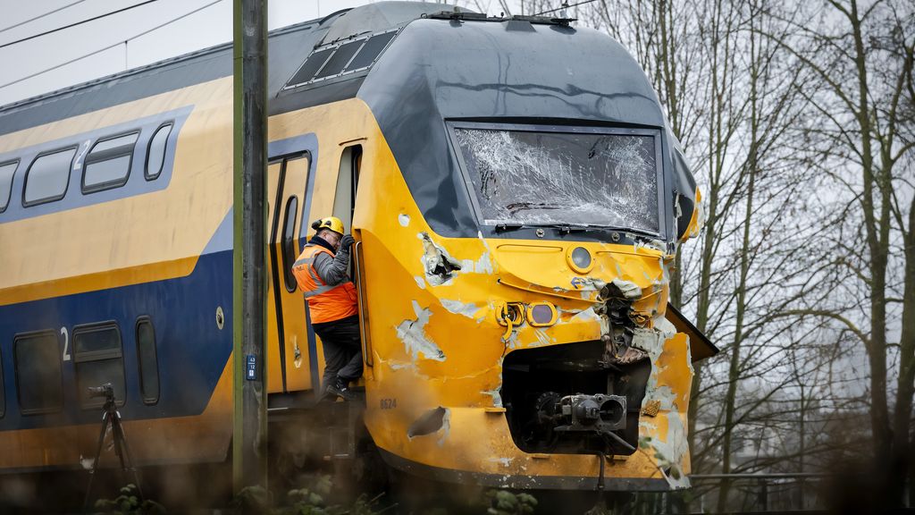 Spoorovergang in Bunnik na botsing hersteld, treinverkeer hervat