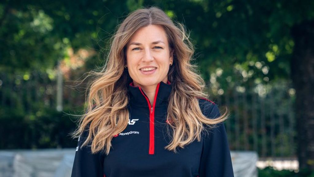 Formule 1-team Haas schrijft geschiedenis met eerste vrouwelijke race ...
